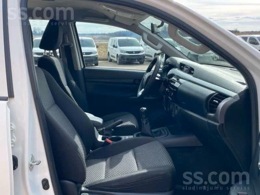 Balts Toyota Hilux 2021 Rīga, ar dzinēja tilpumu 2.40 L un nobraukumu 261 tūkst. km par 24700 €, foto 8 vietnē AUTOMOTO.COM.LV
