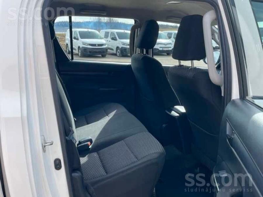 Balts Toyota Hilux 2021 Rīga, ar dzinēja tilpumu 2.40 L un nobraukumu 261 tūkst. km par 24700 €, foto 9 vietnē AUTOMOTO.COM.LV