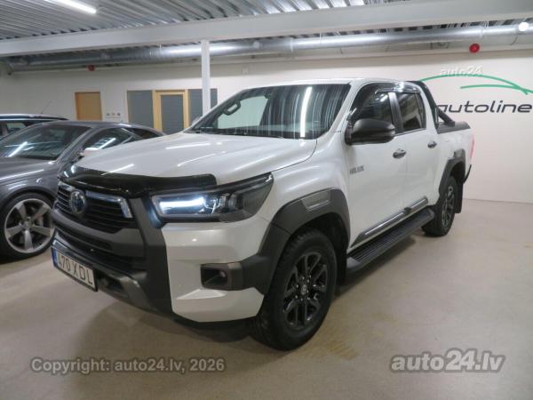 Balts Toyota Hilux 2022 Tallina, ar dzinēja tilpumu 2.80 L un nobraukumu 129 tūkst. km par 39900 €, foto 1 vietnē AUTOMOTO.COM.LV