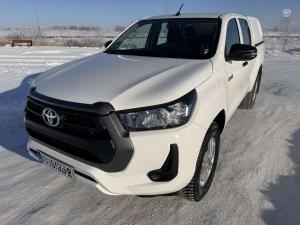 White Toyota Hilux 2022 in Radviliskis, with an engine capacity of 2.40 L and mileage of 55 thousand km for 26150 €, photo 6 on AUTOMOTO.COM.LV