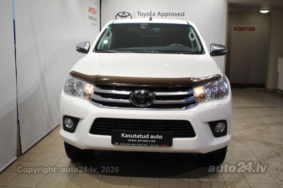 White Toyota Hilux 2018 in Tallinn, with an engine capacity of 2.40 L and mileage of 215 thousand km for 24990 €, photo 6 on AUTOMOTO.COM.LV