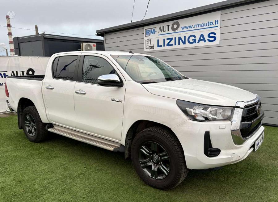 Balts Toyota Hilux 2021 Panevēža, ar dzinēja tilpumu 2.76 L un nobraukumu 211 tūkst. km par 23500 €, foto 4 vietnē AUTOMOTO.COM.LV