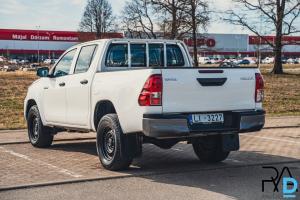 Balts Toyota Hilux 2021 Rīga, ar dzinēja tilpumu 2.40 L un nobraukumu 180 tūkst. km par 26499 €, foto 5 vietnē AUTOMOTO.COM.LV