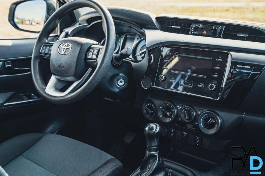 Balts Toyota Hilux 2021 Rīga, ar dzinēja tilpumu 2.40 L un nobraukumu 180 tūkst. km par 26499 €, foto 6 vietnē AUTOMOTO.COM.LV