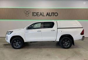 Balts Toyota Hilux 2023 Tallina, ar dzinēja tilpumu 2.39 L un nobraukumu 70 tūkst. km par 40900 €, foto 2 vietnē AUTOMOTO.COM.LV