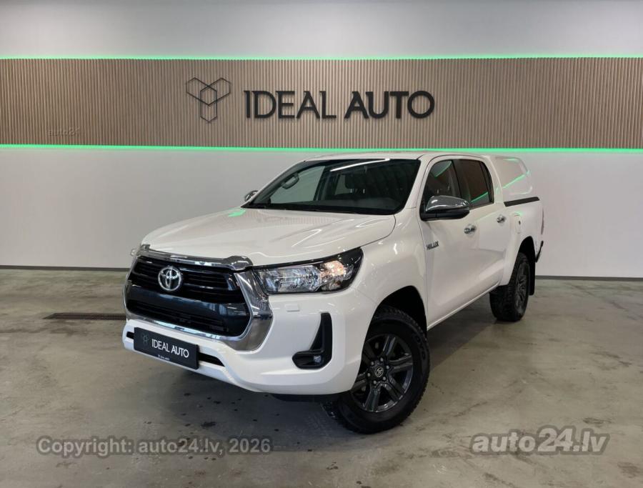 Balts Toyota Hilux 2023 Tallina, ar dzinēja tilpumu 2.39 L un nobraukumu 70 tūkst. km par 40900 €, foto 1 vietnē AUTOMOTO.COM.LV