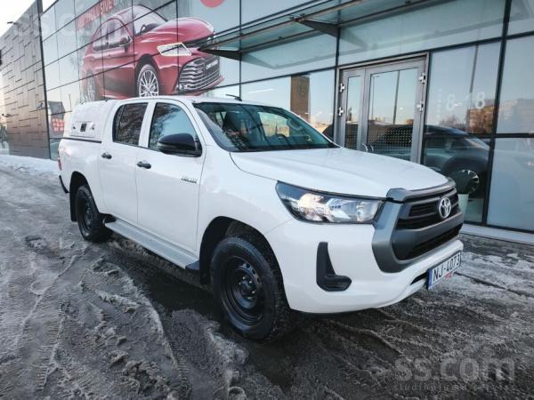 Balts Toyota Hilux 2023 Rīga, ar dzinēja tilpumu 2.40 L un nobraukumu 143 tūkst. km par 26200 €, foto 1 vietnē AUTOMOTO.COM.LV