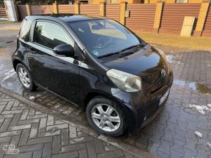 Black Toyota IQ 2009 in Vilnius, with an engine capacity of 1.30 L and mileage of 335 thousand km for 2400 €, photo 3 on AUTOMOTO.COM.LV