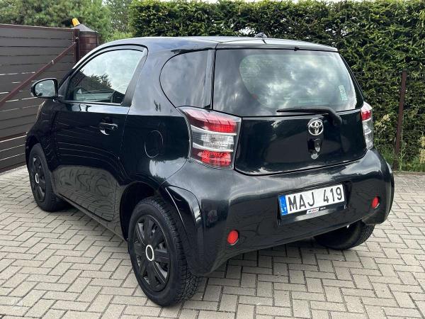 Black Toyota IQ 2009 in Birstonas, with an engine capacity of 1.40 L and mileage of 193 thousand km for 2149 €, photo 1 on AUTOMOTO.COM.LV