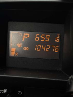 Melns Toyota IQ 2009 Viļņa, ar dzinēja tilpumu 1.00 L un nobraukumu 104 tūkst. km par 3350 €, foto 15 vietnē AUTOMOTO.COM.LV