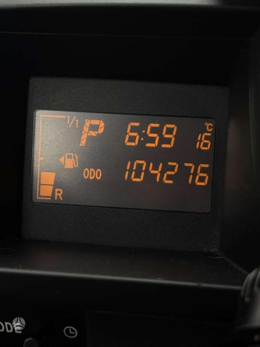 Melns Toyota IQ 2009 Viļņa, ar dzinēja tilpumu 1.00 L un nobraukumu 104 tūkst. km par 3350 €, foto 15 vietnē AUTOMOTO.COM.LV