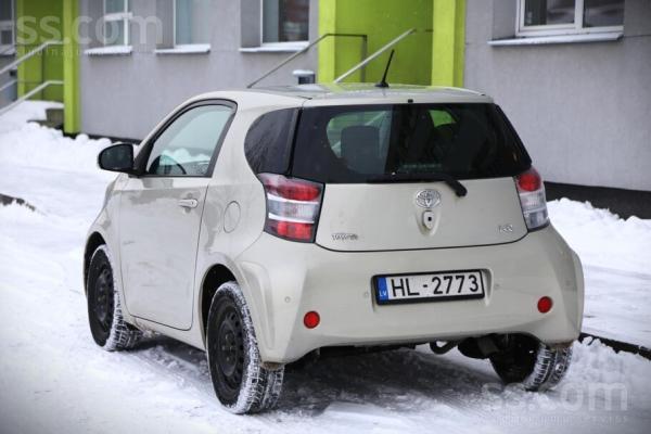 Brūns Toyota IQ 2010 Rīga, ar dzinēja tilpumu 1.30 L un nobraukumu 81 tūkst. km par 3995 €, foto 5 vietnē AUTOMOTO.COM.LV