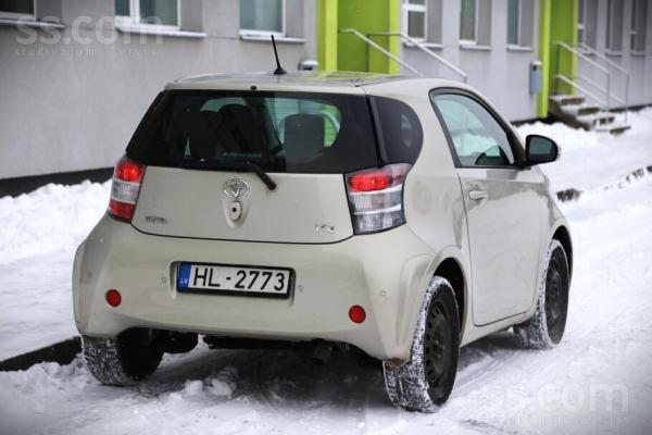 Brūns Toyota IQ 2010 Rīga, ar dzinēja tilpumu 1.30 L un nobraukumu 81 tūkst. km par 3995 €, foto 6 vietnē AUTOMOTO.COM.LV