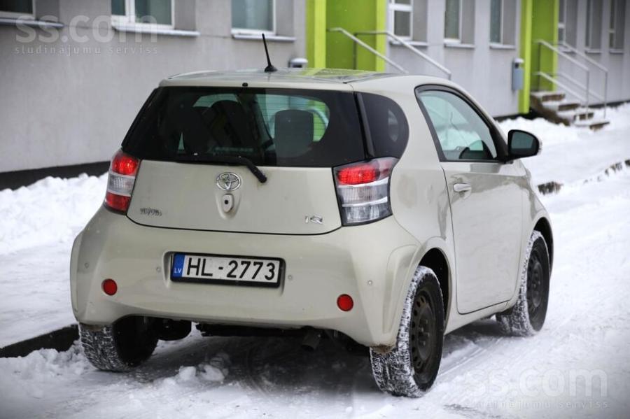 Brūns Toyota IQ 2010 Rīga, ar dzinēja tilpumu 1.30 L un nobraukumu 81 tūkst. km par 3995 €, foto 6 vietnē AUTOMOTO.COM.LV