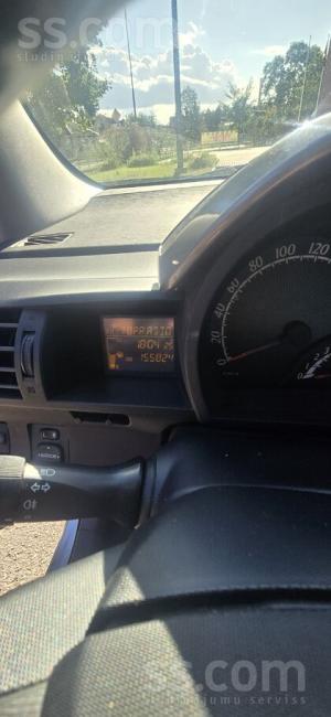 Pelēks Toyota IQ 2010 Daugavpils, ar dzinēja tilpumu 1.00 L un nobraukumu 156 tūkst. km par 3250 €, foto 8 vietnē AUTOMOTO.COM.LV