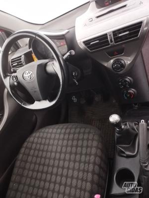 Toyota IQ 2009 Viļņa, ar dzinēja tilpumu 1.40 L un nobraukumu 140 tūkst. km par 3000 €, foto 14 vietnē AUTOMOTO.COM.LV
