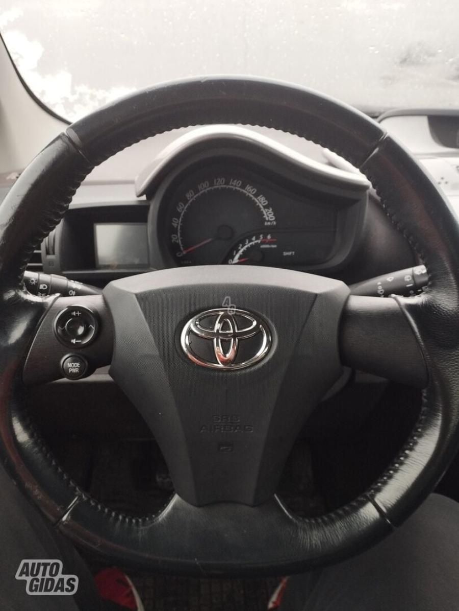 Toyota IQ 2009 Viļņa, ar dzinēja tilpumu 1.40 L un nobraukumu 140 tūkst. km par 3000 €, foto 16 vietnē AUTOMOTO.COM.LV