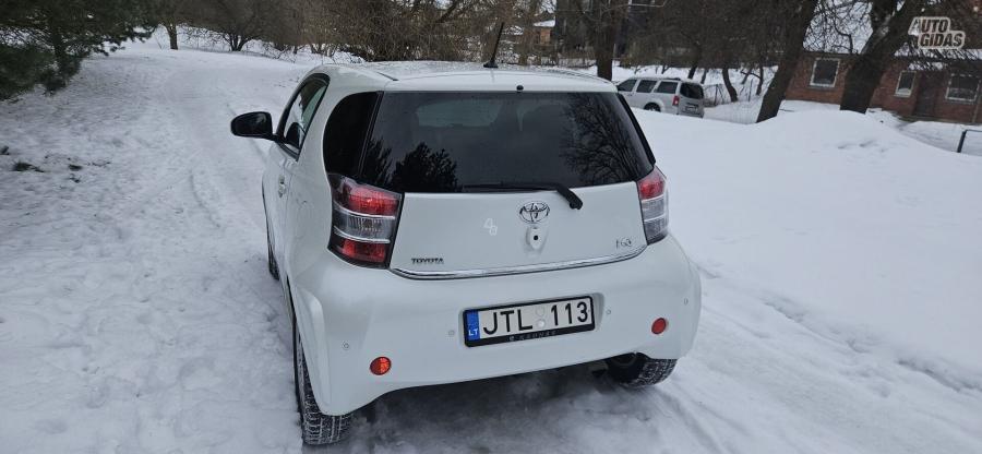 Toyota IQ 2009 in Kaunas, with an engine capacity of 1.00 L and mileage of 92 thousand km for 5500 €, photo 4 on AUTOMOTO.COM.LV