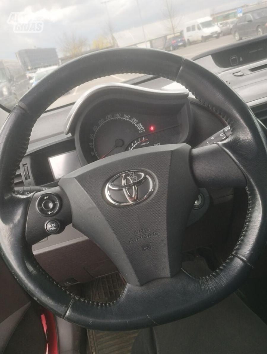 Toyota IQ 2009 in Vilnius, with an engine capacity of 1.40 L and mileage of 140 thousand km for 2000 €, photo 14 on AUTOMOTO.COM.LV