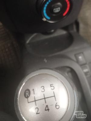 Toyota IQ 2009 in Vilnius, with an engine capacity of 1.40 L and mileage of 140 thousand km for 2000 €, photo 15 on AUTOMOTO.COM.LV
