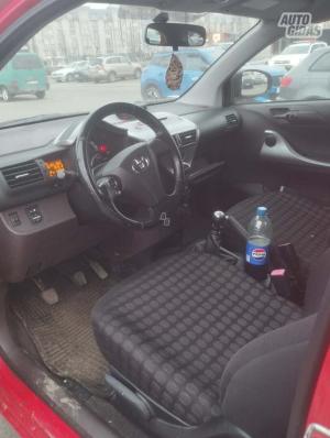 Toyota IQ 2009 in Vilnius, with an engine capacity of 1.40 L and mileage of 140 thousand km for 2000 €, photo 20 on AUTOMOTO.COM.LV