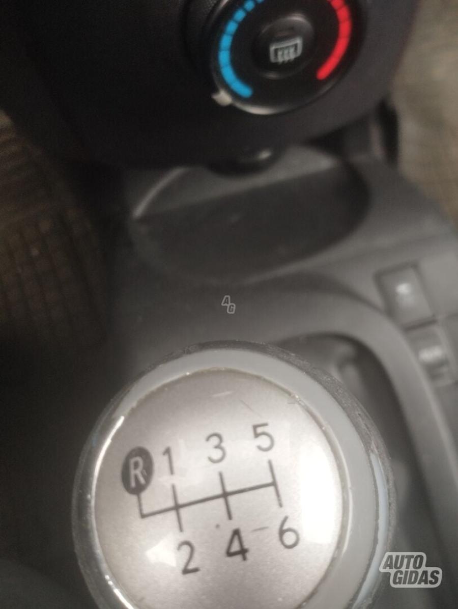 Toyota IQ 2009 Viļņa, ar dzinēja tilpumu 1.40 L un nobraukumu 140 tūkst. km par 2000 €, foto 18 vietnē AUTOMOTO.COM.LV