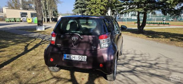 Toyota IQ 2009 in Kaunas, with an engine capacity of 1.00 L and mileage of 262 thousand km for 4200 €, photo 5 on AUTOMOTO.COM.LV