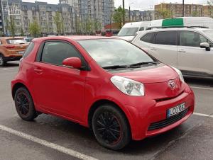 Toyota IQ 2009 Viļņa, ar dzinēja tilpumu 1.40 L un nobraukumu 140 tūkst. km par 1800 €, foto  vietnē AUTOMOTO.COM.LV