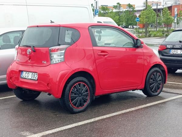 Toyota IQ 2009 Viļņa, ar dzinēja tilpumu 1.40 L un nobraukumu 140 tūkst. km par 1800 €, foto 2 vietnē AUTOMOTO.COM.LV