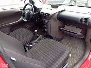 Toyota IQ 2009 in Vilnius, with an engine capacity of 1.40 L and mileage of 140 thousand km for 1700 €, photo 12 on AUTOMOTO.COM.LV