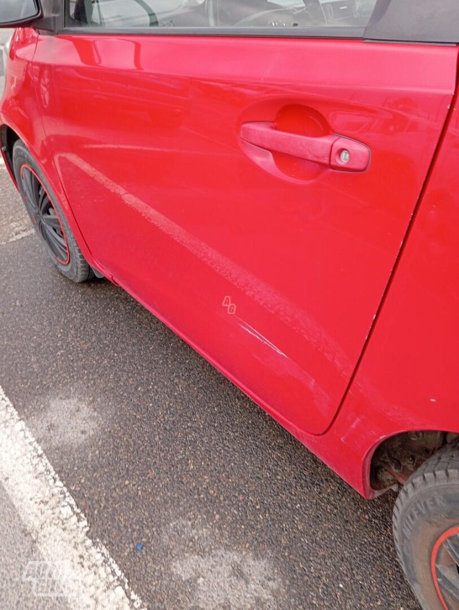 Toyota IQ 2009 in Vilnius, with an engine capacity of 1.40 L and mileage of 140 thousand km for 2000 €, photo 9 on AUTOMOTO.COM.LV