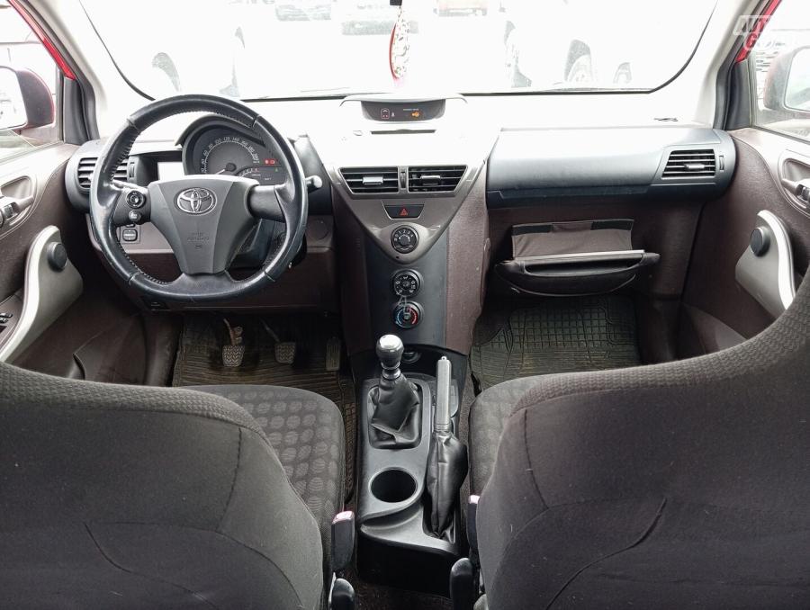 Toyota IQ 2009 in Vilnius, with an engine capacity of 1.40 L and mileage of 140 thousand km for 2000 €, photo 15 on AUTOMOTO.COM.LV