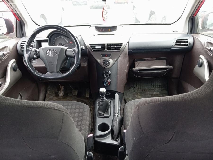 Toyota IQ 2009 in Vilnius, with an engine capacity of 1.40 L and mileage of 140 thousand km for 2000 €, photo 17 on AUTOMOTO.COM.LV