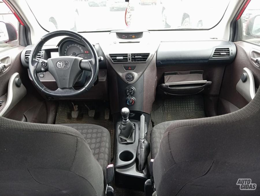 Toyota IQ 2009 Viļņa, ar dzinēja tilpumu 1.40 L un nobraukumu 140 tūkst. km par 1600 €, foto 12 vietnē AUTOMOTO.COM.LV