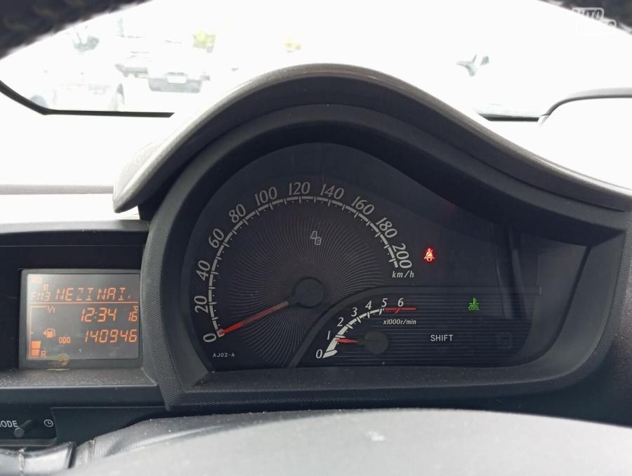Toyota IQ 2009 Viļņa, ar dzinēja tilpumu 1.40 L un nobraukumu 140 tūkst. km par 1600 €, foto 13 vietnē AUTOMOTO.COM.LV