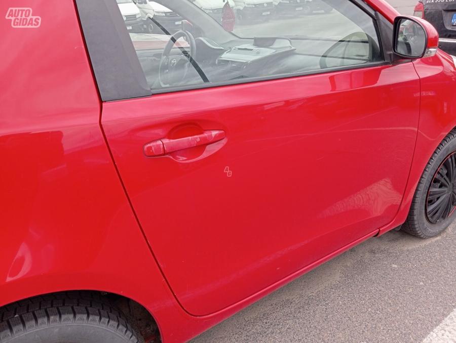 Toyota IQ 2009 in Vilnius, with an engine capacity of 1.40 L and mileage of 140 thousand km for 1700 €, photo 8 on AUTOMOTO.COM.LV