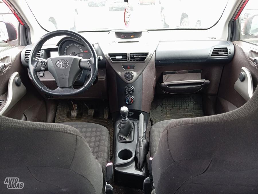 Toyota IQ 2009 in Vilnius, with an engine capacity of 1.40 L and mileage of 140 thousand km for 1600 €, photo 13 on AUTOMOTO.COM.LV