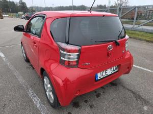 Red Toyota IQ 2012 in Vilnius, with an engine capacity of 1.00 L and mileage of 97 thousand km for 3800 €, photo 6 on AUTOMOTO.COM.LV