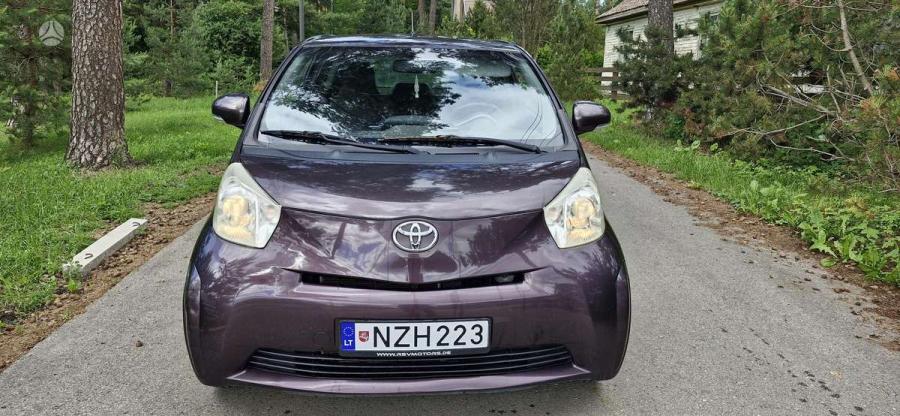Violets Toyota IQ 2010 Kauņa, ar dzinēja tilpumu 1.00 L un nobraukumu 264 tūkst. km par 3999 €, foto 3 vietnē AUTOMOTO.COM.LV