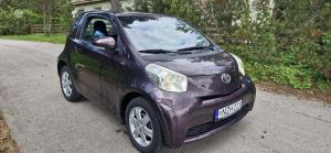 Violets Toyota IQ 2010 Kauņa, ar dzinēja tilpumu 1.00 L un nobraukumu 264 tūkst. km par 3999 €, foto 4 vietnē AUTOMOTO.COM.LV