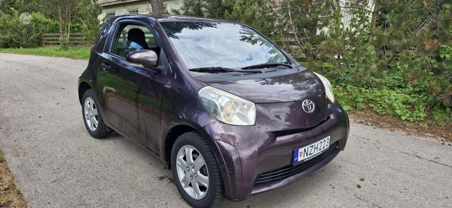 Violets Toyota IQ 2010 Kauņa, ar dzinēja tilpumu 1.00 L un nobraukumu 264 tūkst. km par 3999 €, foto 4 vietnē AUTOMOTO.COM.LV