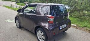 Violets Toyota IQ 2010 Kauņa, ar dzinēja tilpumu 1.00 L un nobraukumu 264 tūkst. km par 3999 €, foto 7 vietnē AUTOMOTO.COM.LV