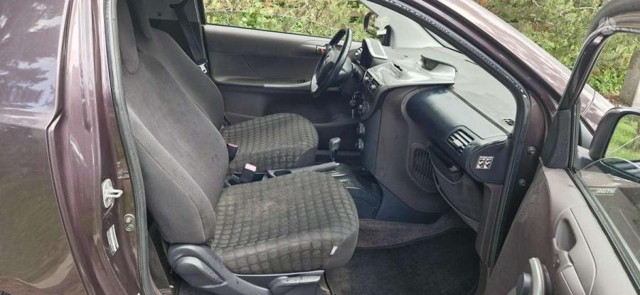 Violets Toyota IQ 2010 Kauņa, ar dzinēja tilpumu 1.00 L un nobraukumu 264 tūkst. km par 3999 €, foto 10 vietnē AUTOMOTO.COM.LV