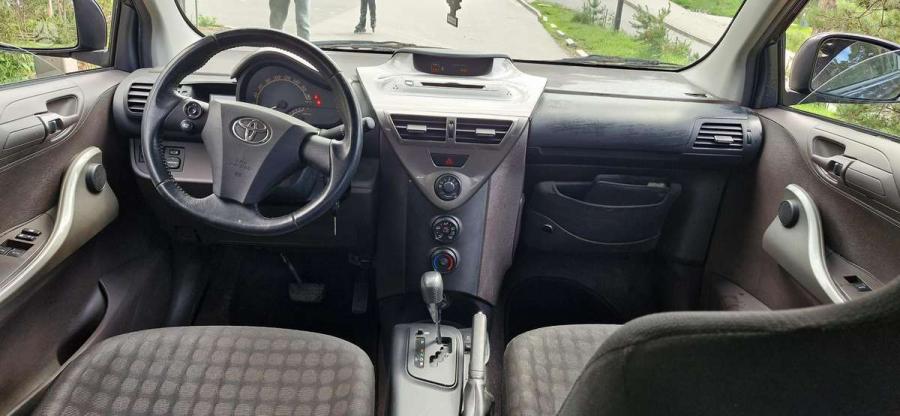 Violets Toyota IQ 2010 Kauņa, ar dzinēja tilpumu 1.00 L un nobraukumu 264 tūkst. km par 3999 €, foto 12 vietnē AUTOMOTO.COM.LV