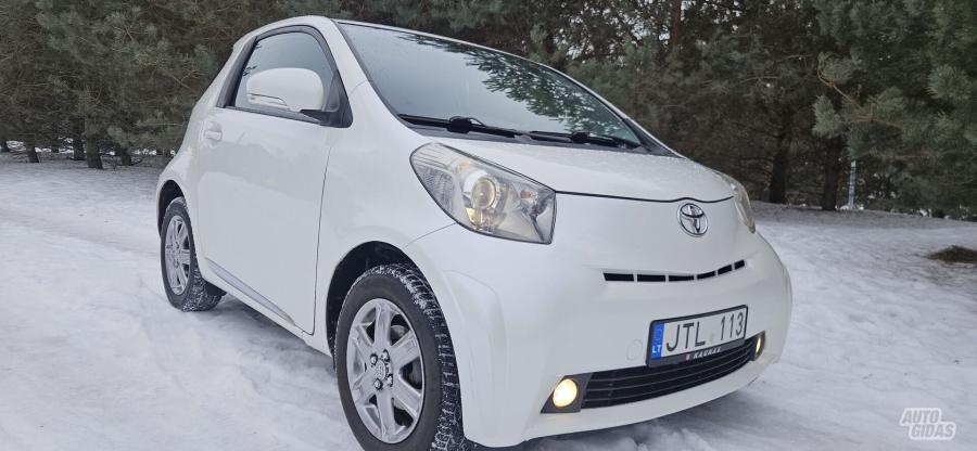 Balts Toyota IQ 2009 Kauņa, ar dzinēja tilpumu 1.00 L un nobraukumu 92 tūkst. km par 5500 €, foto 2 vietnē AUTOMOTO.COM.LV