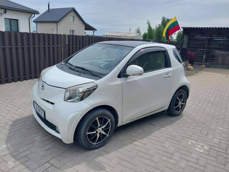 Balts Toyota IQ 2009 Šauļi, ar dzinēja tilpumu 1.40 L un nobraukumu 148 tūkst. km par 3500 €, foto 1 vietnē AUTOMOTO.COM.LV