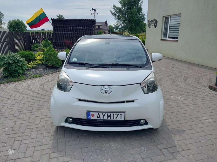 Balts Toyota IQ 2009 Šauļi, ar dzinēja tilpumu 1.40 L un nobraukumu 148 tūkst. km par 3500 €, foto 3 vietnē AUTOMOTO.COM.LV