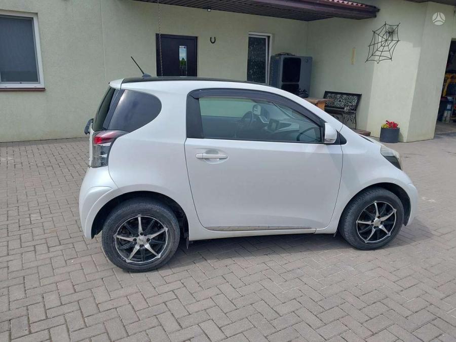 Balts Toyota IQ 2009 Šauļi, ar dzinēja tilpumu 1.40 L un nobraukumu 148 tūkst. km par 3500 €, foto 6 vietnē AUTOMOTO.COM.LV
