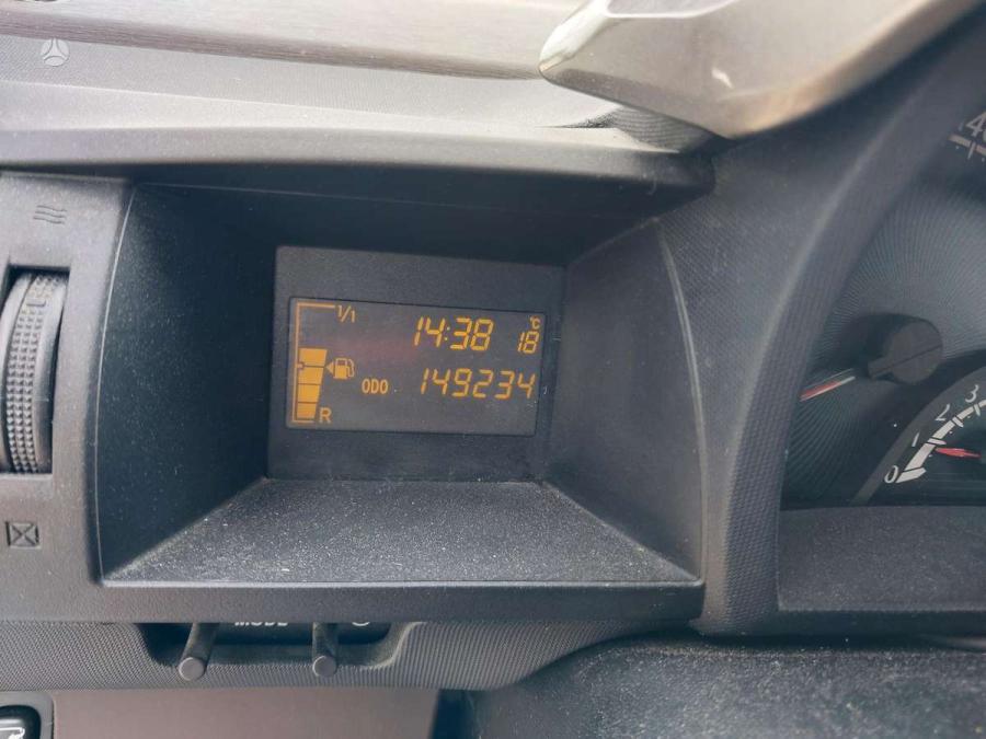 Balts Toyota IQ 2009 Šauļi, ar dzinēja tilpumu 1.40 L un nobraukumu 148 tūkst. km par 3500 €, foto 11 vietnē AUTOMOTO.COM.LV
