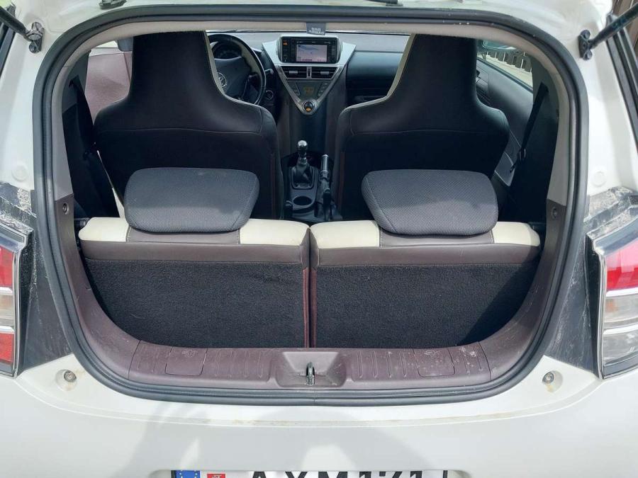 Balts Toyota IQ 2009 Šauļi, ar dzinēja tilpumu 1.40 L un nobraukumu 148 tūkst. km par 3500 €, foto 21 vietnē AUTOMOTO.COM.LV